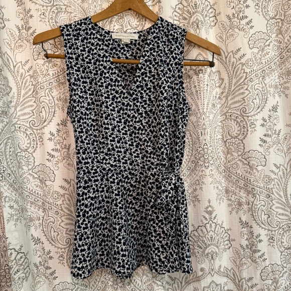 Monteau | Tops | Monteau Black And White Floral Top | Poshmark
